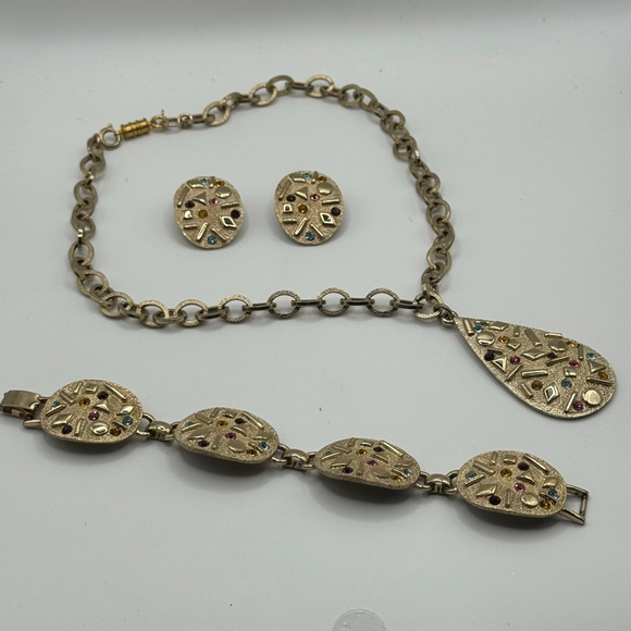 Sarah Coventry | Jewelry | Vintage Sarah Coventry Sultana Gold Tone ...